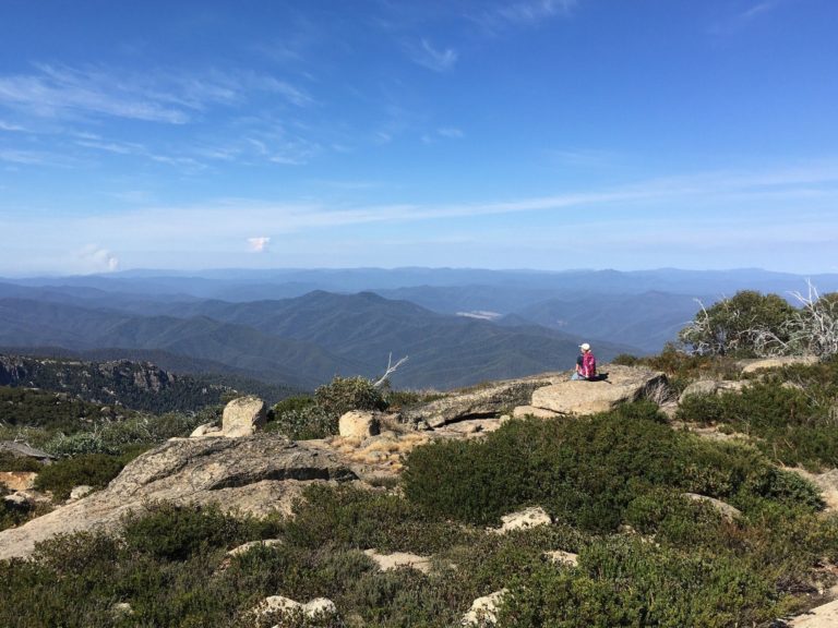 Scenic drives and road touring routes in Bright & Surrounds, Victoria