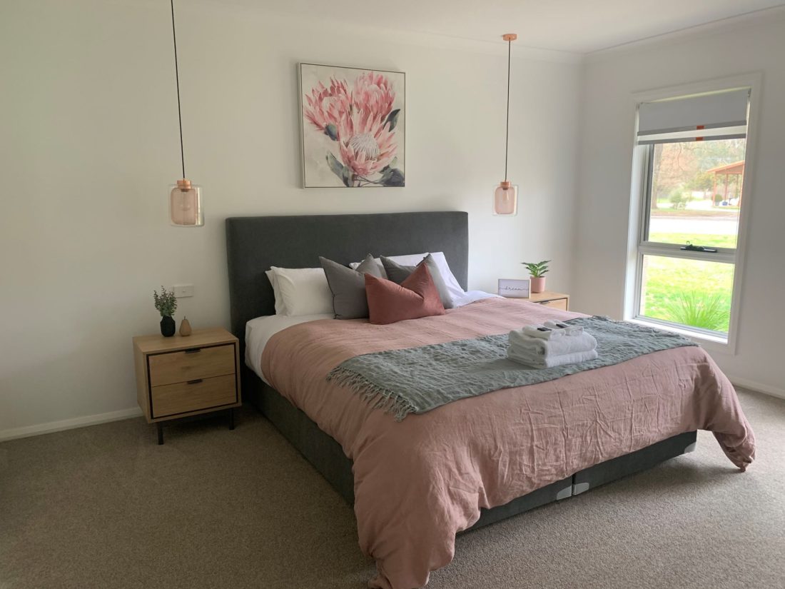 Discover Porepunkah in Bright & Surrounds, Victoria