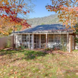 Search accommodation in Bright, Victoria