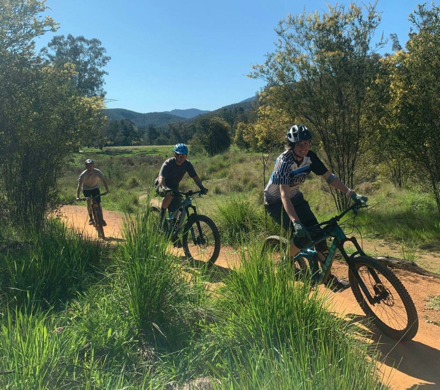 How to get to Bright and its surrounding towns in Victoria