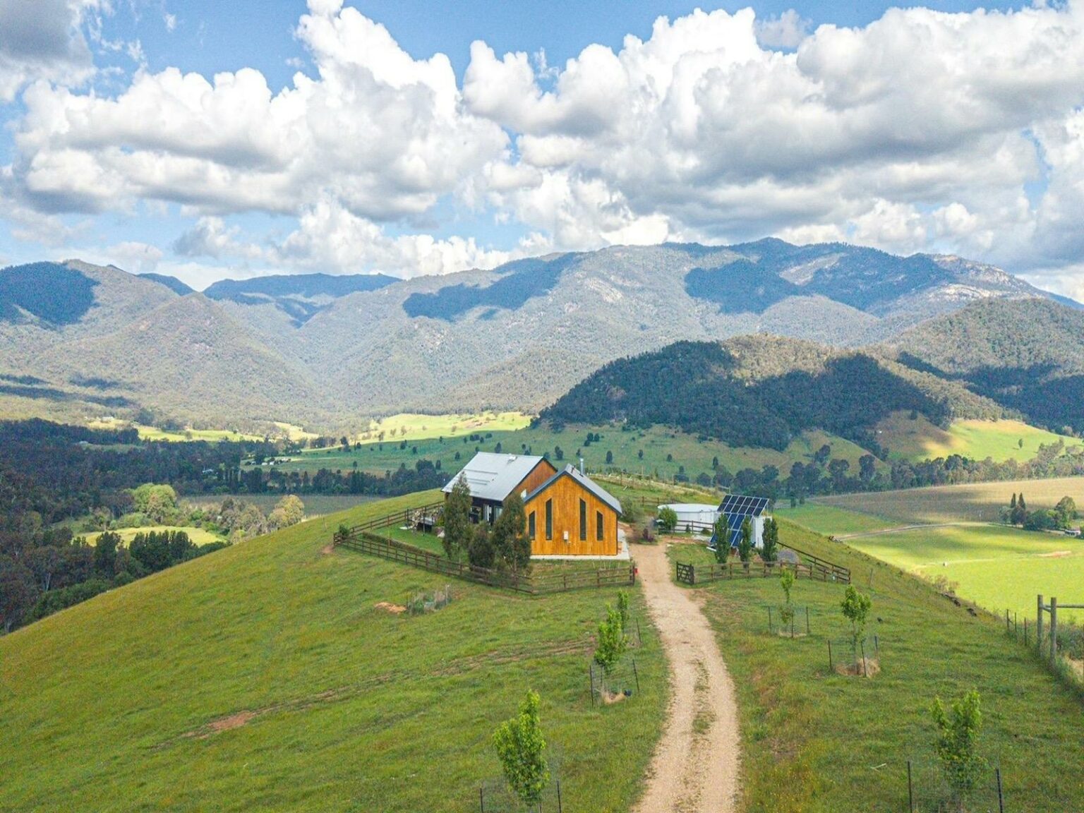 Search accommodation in Bright, Victoria
