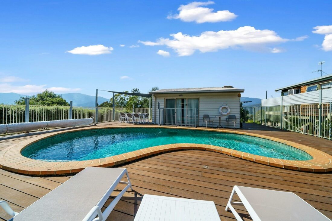 Search accommodation in Bright, Victoria